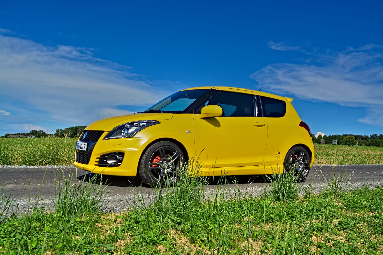 Suzuki Swift Sport Yellow Edition 16/99 - suzukimania.de